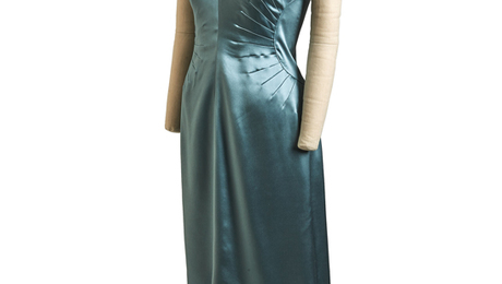 Radiating-darts Dress - Threads