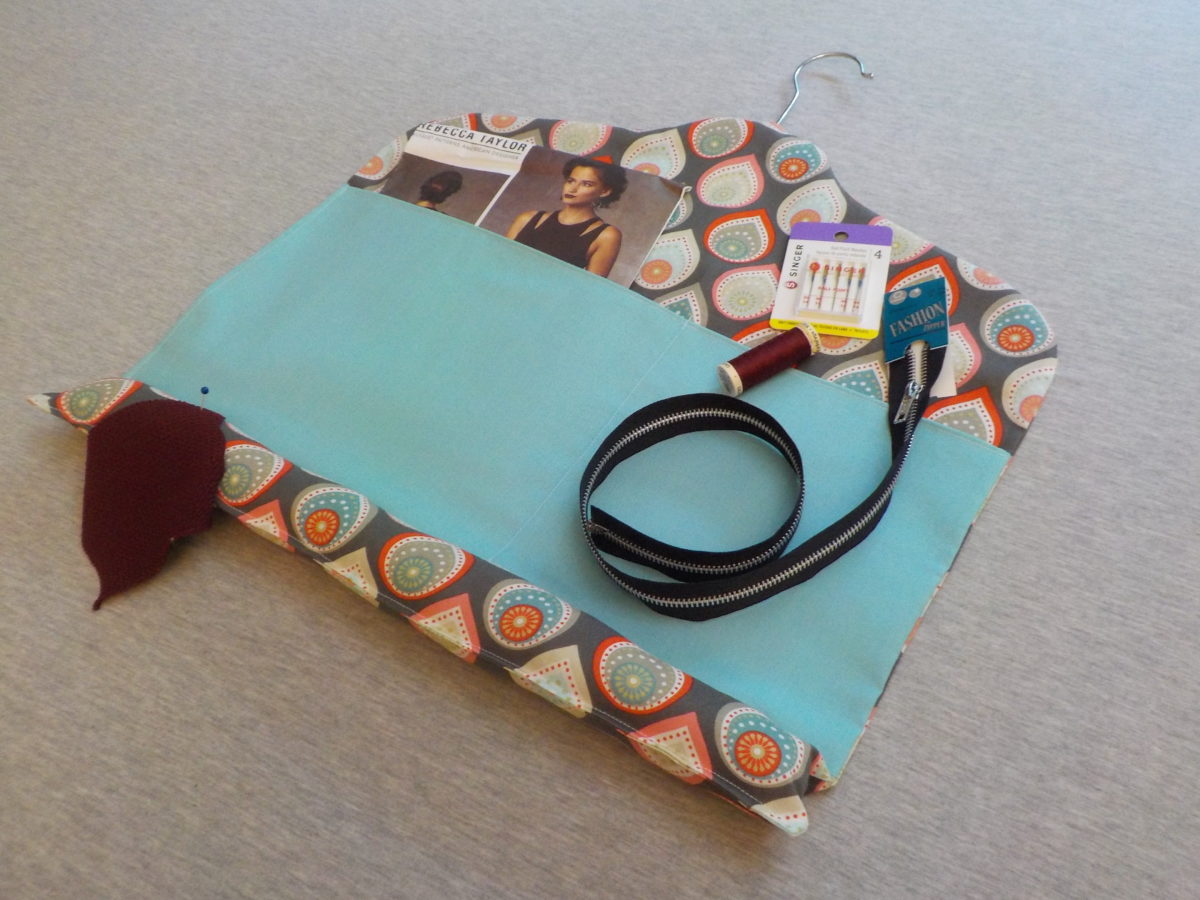 Sew a Project Hanger - Threads