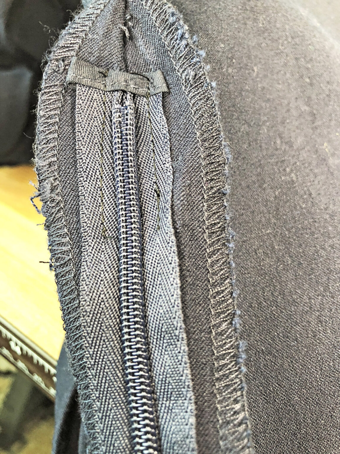 Reset a Side Zipper in Pants for a Better Fit - Threads