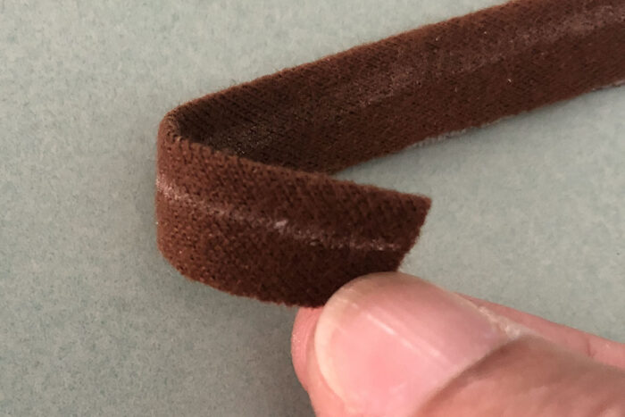 Runway Sewn Your Way Technique: Pamela Howard Adds Hidden Buttoning ...