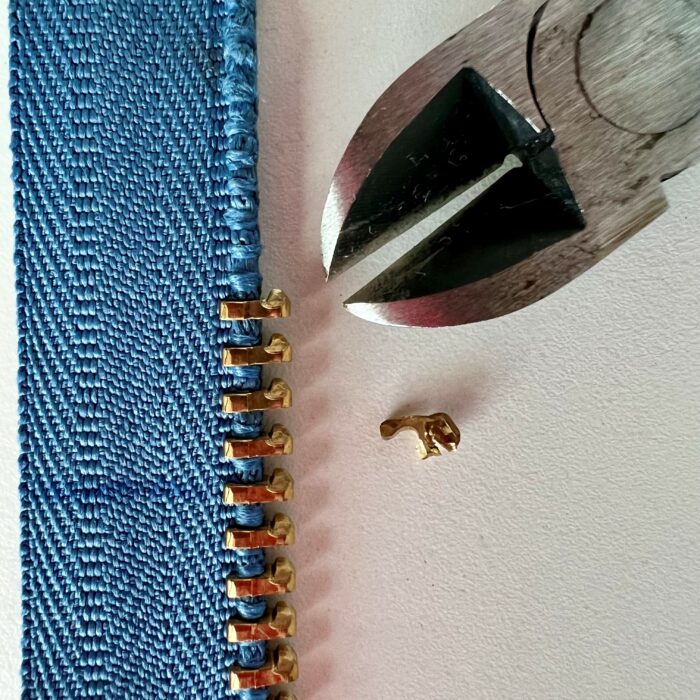 Threads: How to Shorten a Metal Zipper - Threads