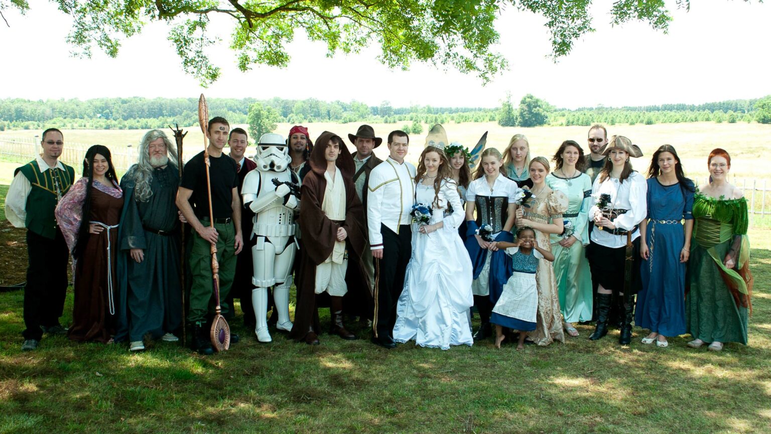 Alex Beard Makes It Sew: His Patterns Create Authentic Star Trek Looks ...